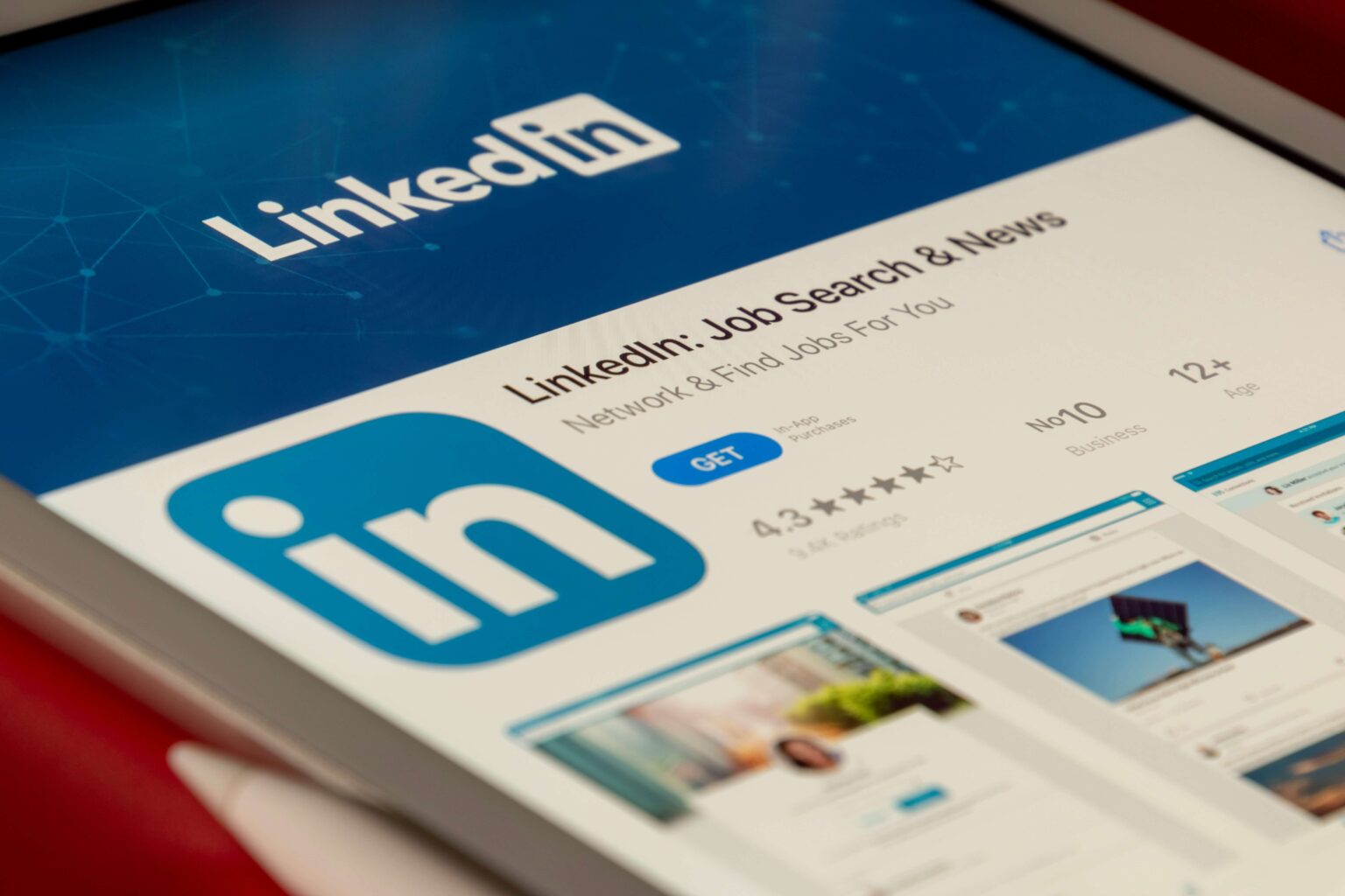 LinkedInプロフィールの効果的なプロフィール作成法とスムーズな応募プロセスについて | Remotec